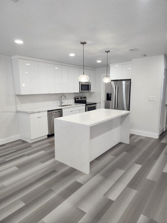 9124 SW 21st Terrace, Miami, FL 33165 - House Rental in Miami, FL ...