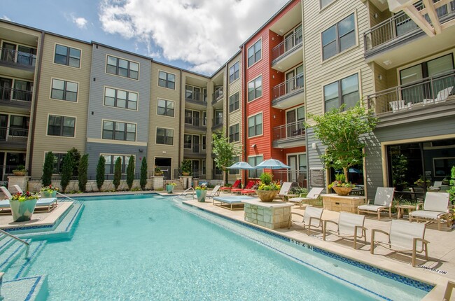 Junction 15 - 930 E 15th St Plano, TX - Apartments for Rent in Plano ...