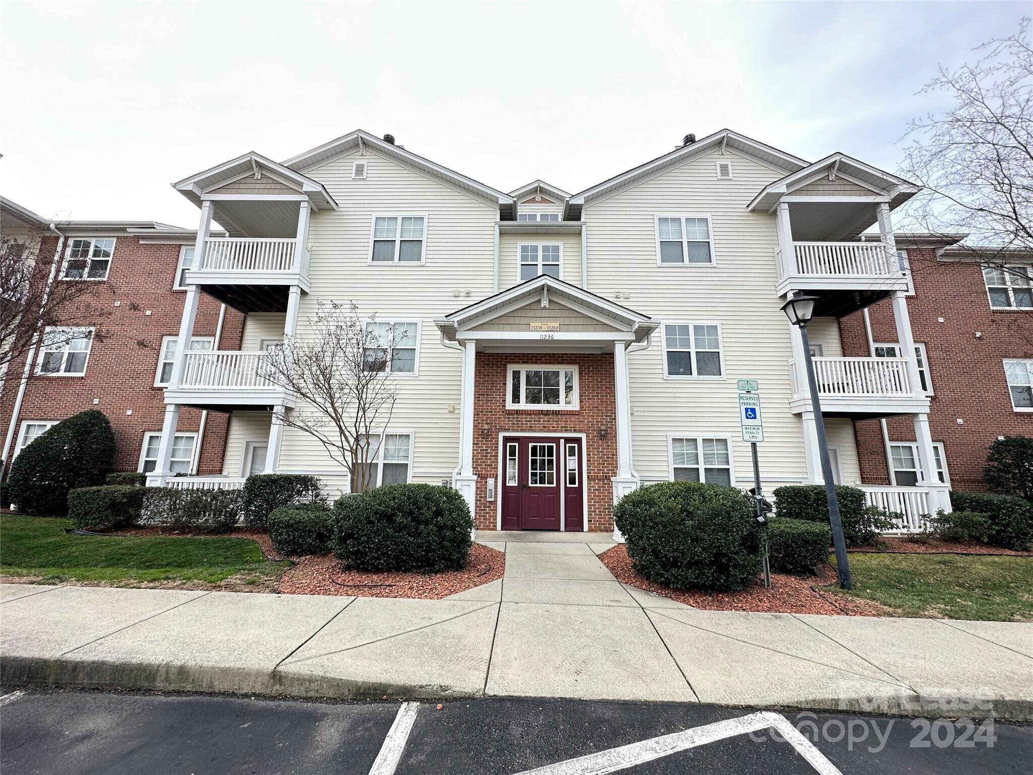 11248 Hyde Pointe Ct, Charlotte, NC 28262 - Condo for Rent in Charlotte ...
