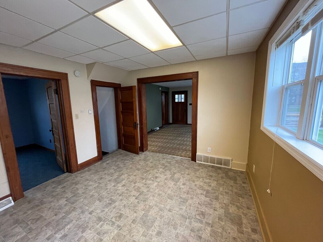 105 N Polk St Unit Lower, Merrill, WI 54452 - Room for Rent in Merrill ...