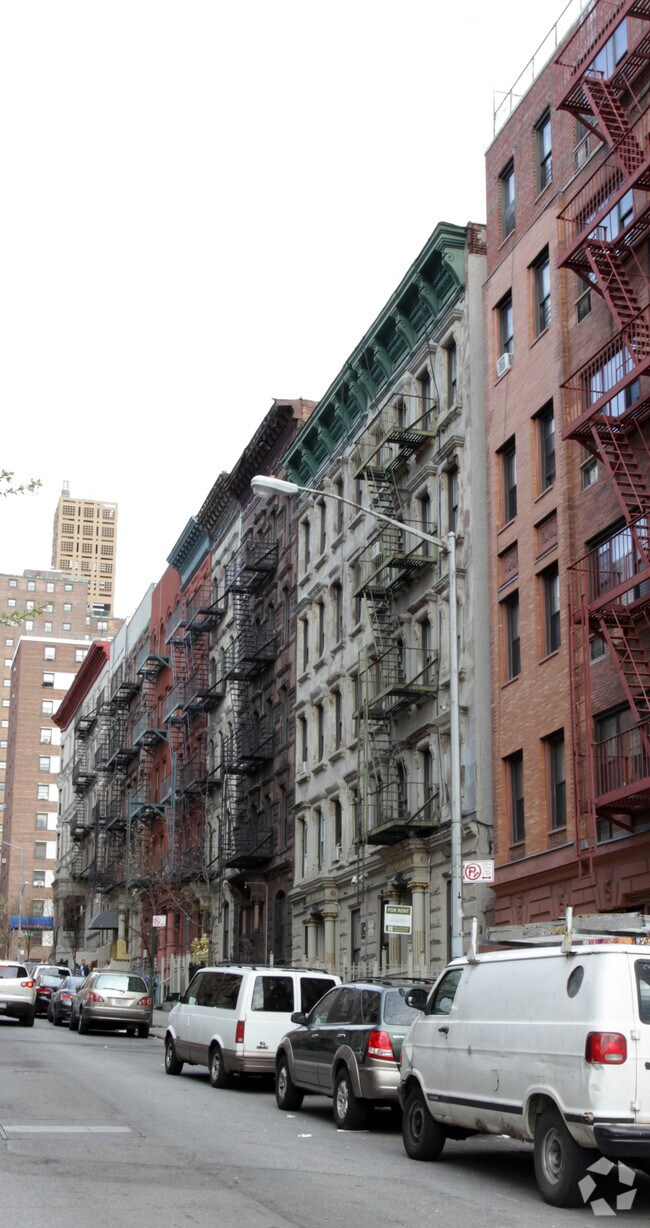 5 W 103rd St New York, NY 10025 Rentals - New York, NY | Apartments.com