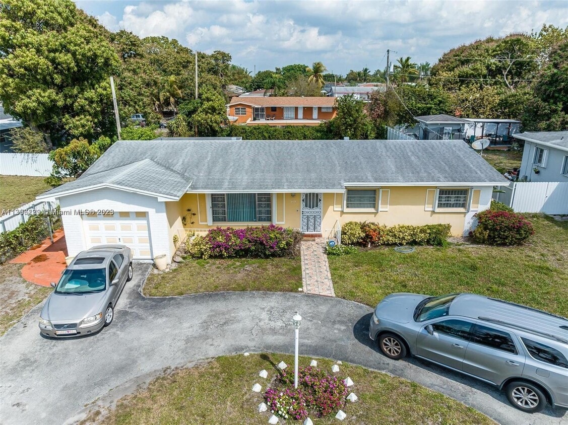 2155 NW 130th St, Miami, FL 33167 - House Rental in Miami, FL ...