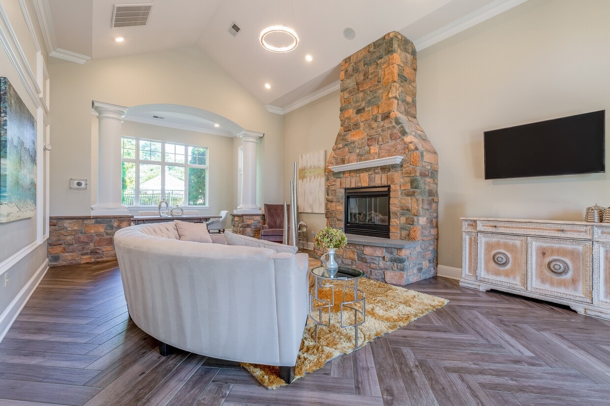 Clearbrook Apartments - 6450 Mercantile Dr E Frederick, MD 21703 ...