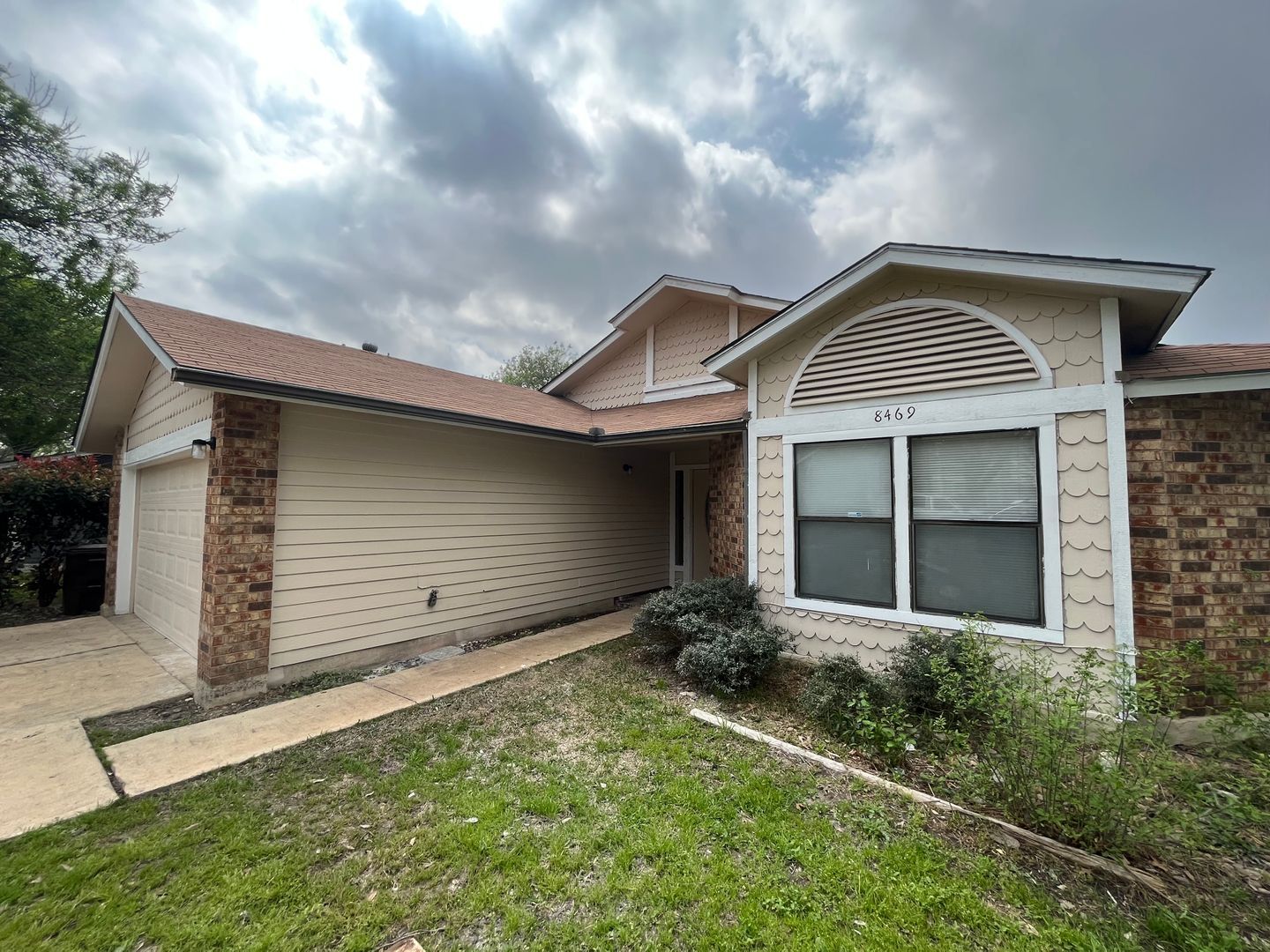 8469 Maple Ridge Dr, San Antonio, TX 78239 - House Rental in San ...