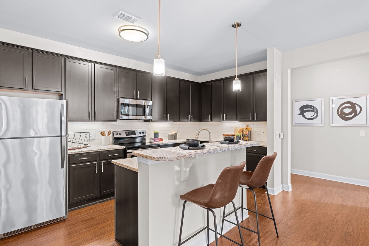 Marquis at Morrison Plantation Townhomes for Rent - Mooresville, NC ...