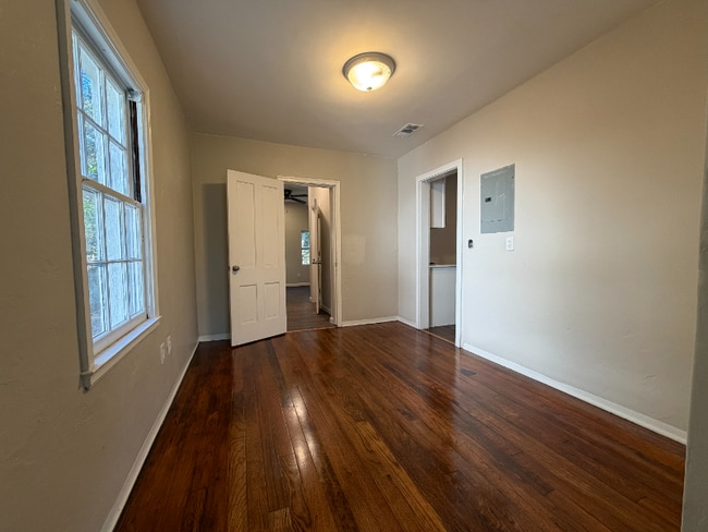 4 Hibiscus Ave, Savannah, GA 31404 | Apartments.com