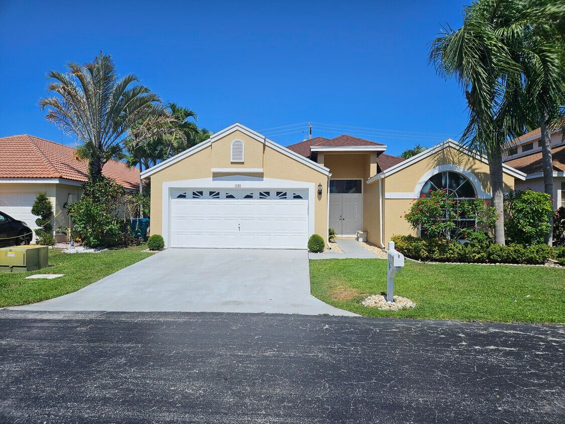 1385 Fairfax Cir E, Boynton Beach, FL 33436 - House Rental in Boynton ...