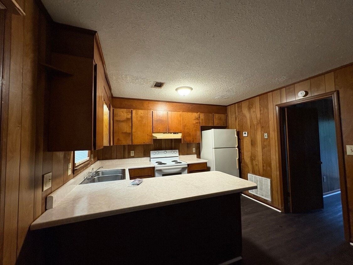 130 Tyrone Blvd Unit 136, Macon, GA 31204 - Room for Rent in Macon, GA ...