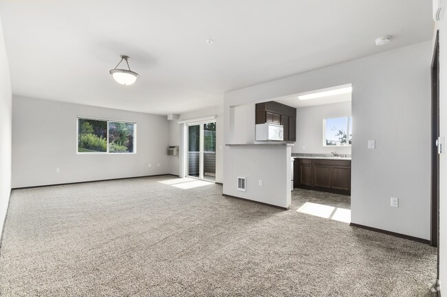 Columbia Heights Woodland Estates Apartments for Rent with a Garage ...