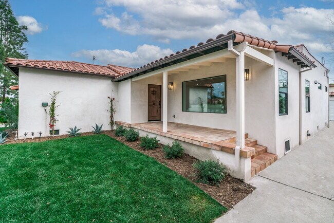 3328 W Martin Luther King Jr Blvd, Los Angeles, CA 90008 - House Rental ...