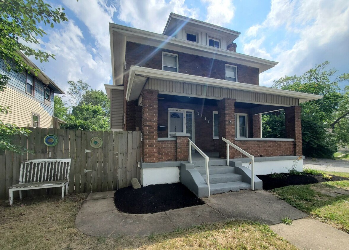 2422 Salem Ave, Dayton, OH 45406 - House Rental in Dayton, OH ...