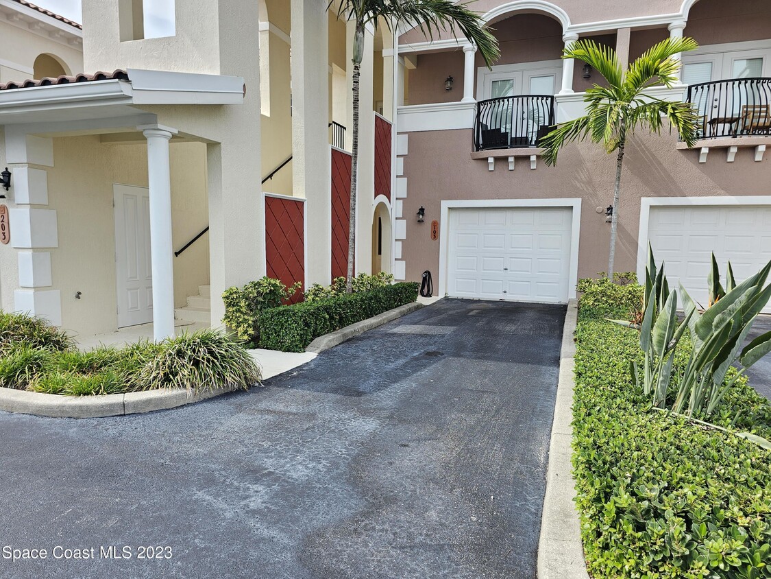 115 Lancha Cir Unit 103, Indian Harbour Beach, FL 32937 - Condo for ...