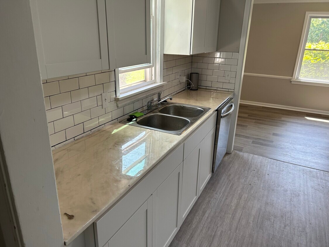 1819 Warrensville Center Rd, South Euclid, OH 44121 - House Rental in ...