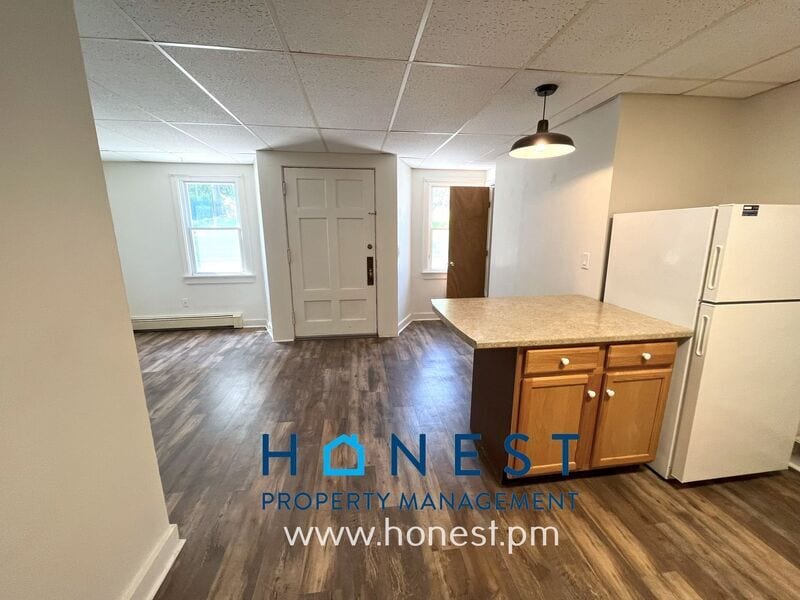 20 Academy St Unit 2, Hallowell, ME 04347 - Condo for Rent in Hallowell ...
