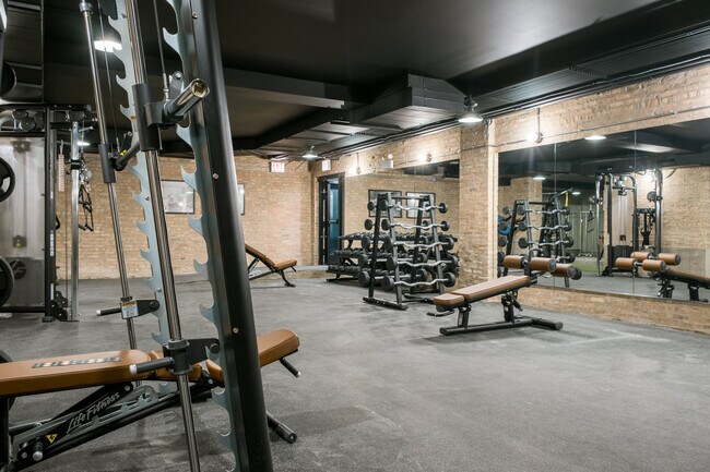 The Duncan Apartments - 1515 W Monroe St Chicago, IL | Apartments.com