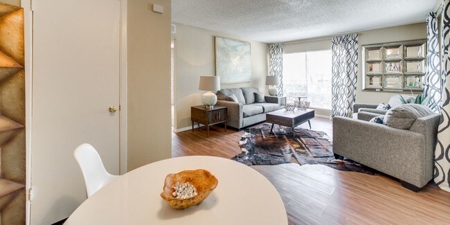 Parks at Addison Apartments - Addison, TX | Apartments.com