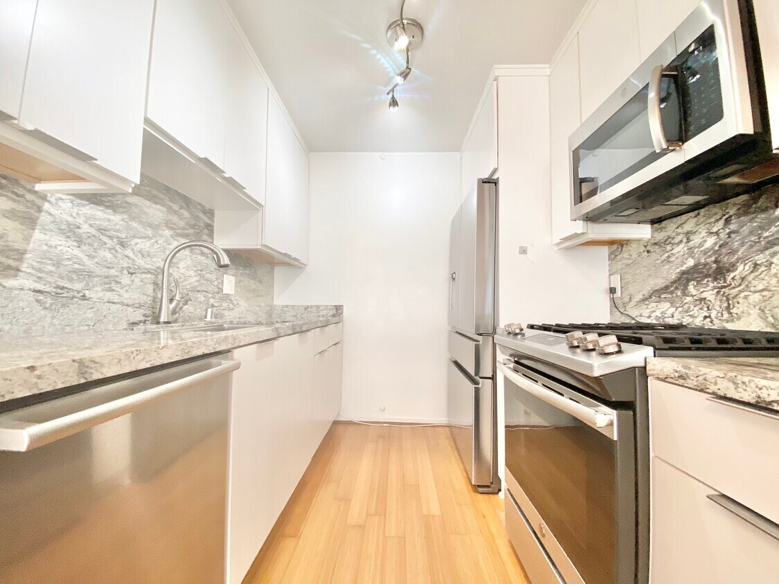 1222 N Olive Dr Unit 102A, West Hollywood, CA 90069 - Room for Rent in ...