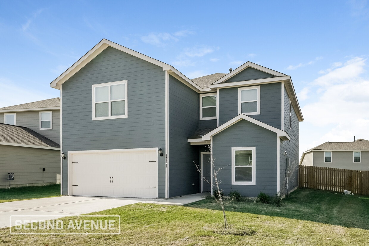 13807 Roosevelt Arch Dr, Ponder, TX 76259 | Apartments.com