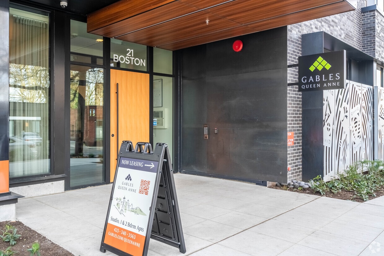 Gables Queen Anne - 21 Boston St Seattle, WA 98109 | Apartments.com