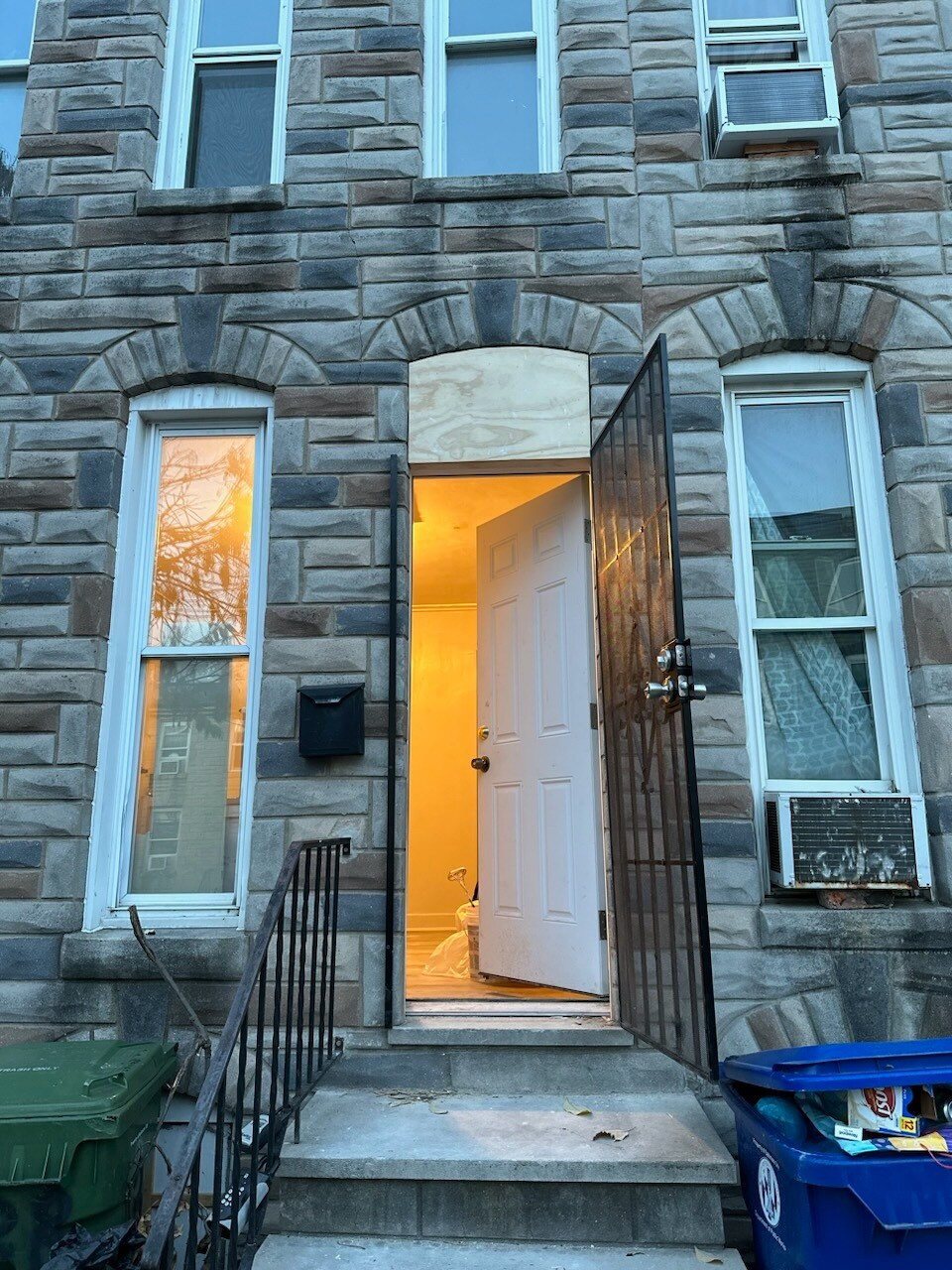 328 S Mount St, Baltimore, MD 21223 - Townhome Rentals in Baltimore MD ...