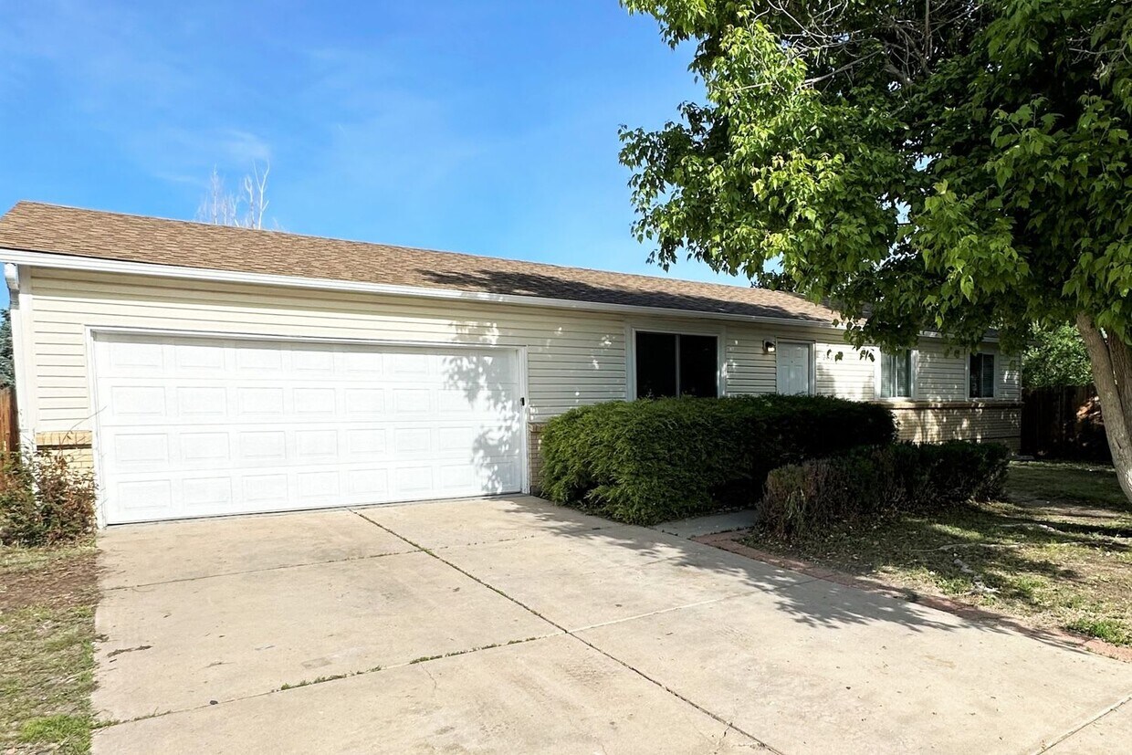 2821 S Idalia St, Aurora, CO 80013 | Apartments.com