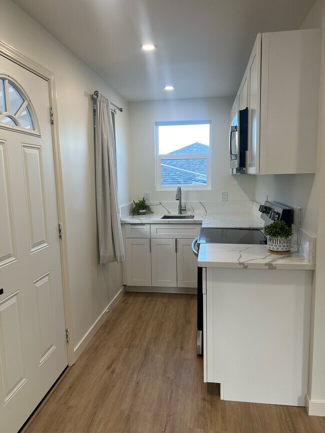 47-726 Kamehameha Hwy, Kaneohe, HI 96744 - House Rental in Kaneohe, HI ...