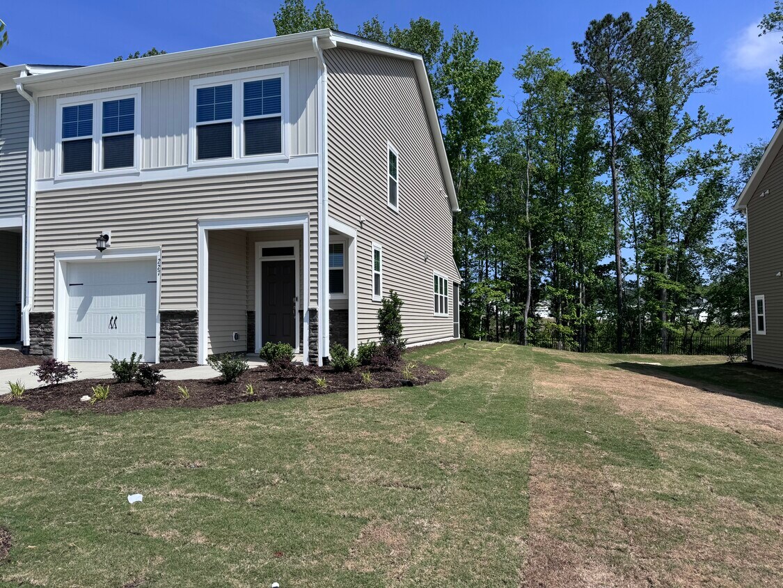 227 Aster Bloom Ln, Raleigh, NC 27610 - Townhome Rentals in Raleigh NC ...
