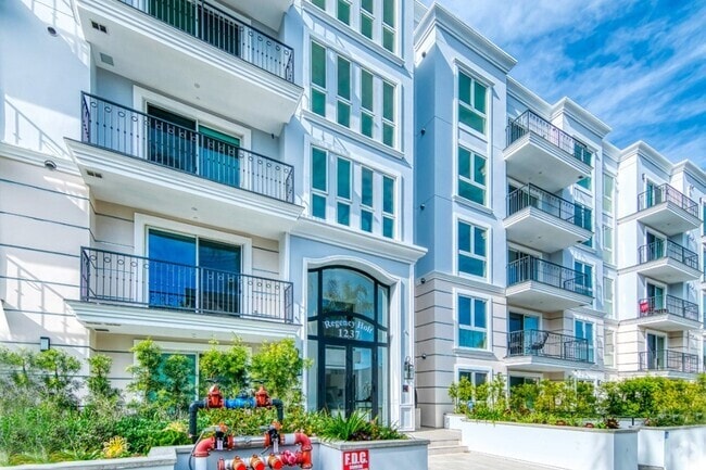 Pico-Robertson Corporate Housing - Los Angeles, CA - 3 Rentals ...