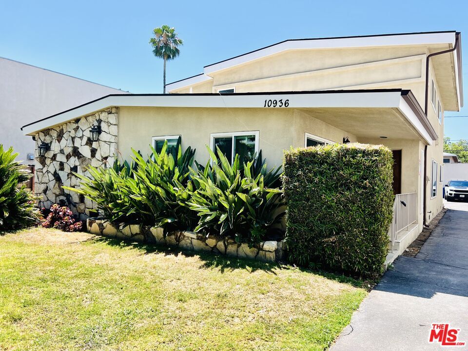 10936 Hartsook St Unit A, Los Angeles, CA 91601 - Condo for Rent in Los ...