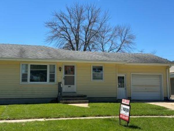 104 Rob Roy Ln, Charles City, IA 50616 - House Rental in Charles City ...