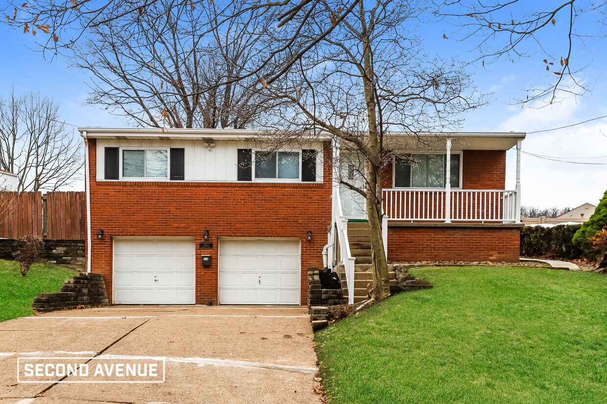 4642 Homeridge Dr, Homestead, PA 15120 | Apartments.com