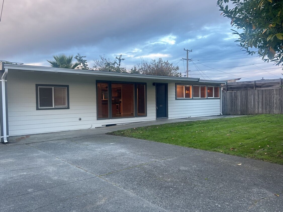 3311 Glenwood St, Eureka, CA 95501 - House Rental in Eureka, CA ...