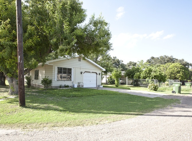 Alamo Paradise Acres RV Park Apartments - Alamo, TX | Apartments.com