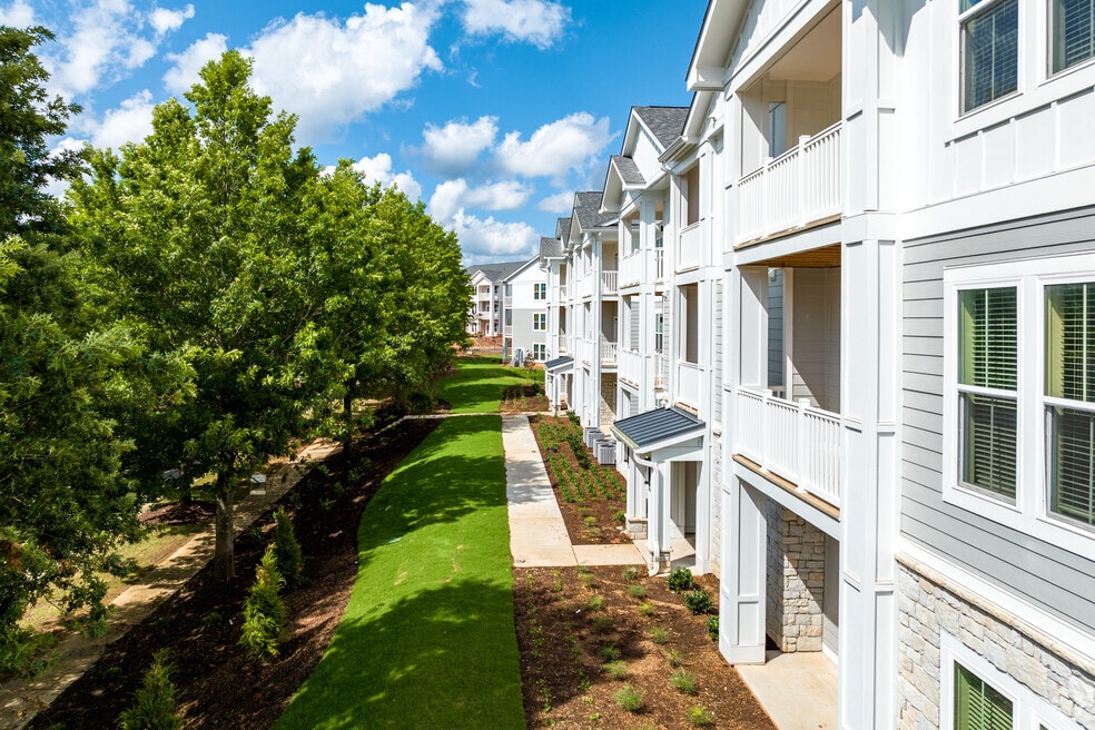 Apartments for Rent with High Ceilings Near Southwinds | Apartments.com