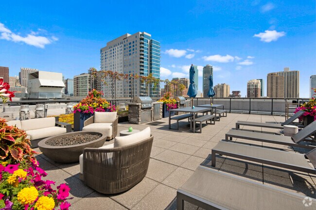 Downtown Chicago Apartments for Rent with Hardwood Floors - Chicago, IL ...