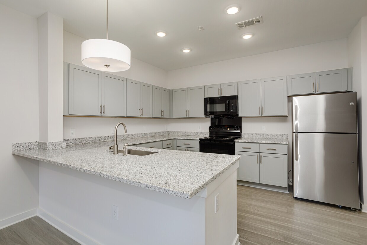 3600 Capitol View (Slaughter) - Apartments in Austin, TX | Apartments.com