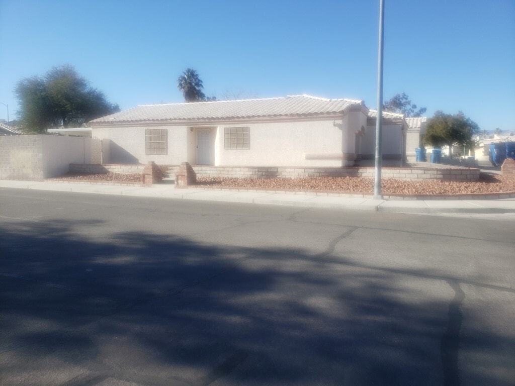 8137 Cimarron Ridge Dr, Las Vegas, NV 89128 - House Rental in Las Vegas ...