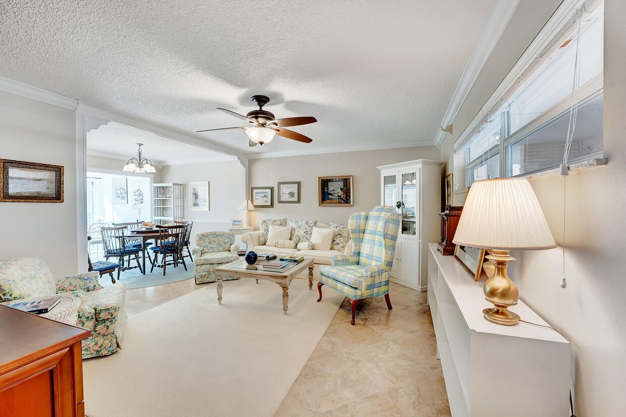 12 Colonial Club Dr Unit 102, Boynton Beach, FL 33435 - Condo for Rent ...