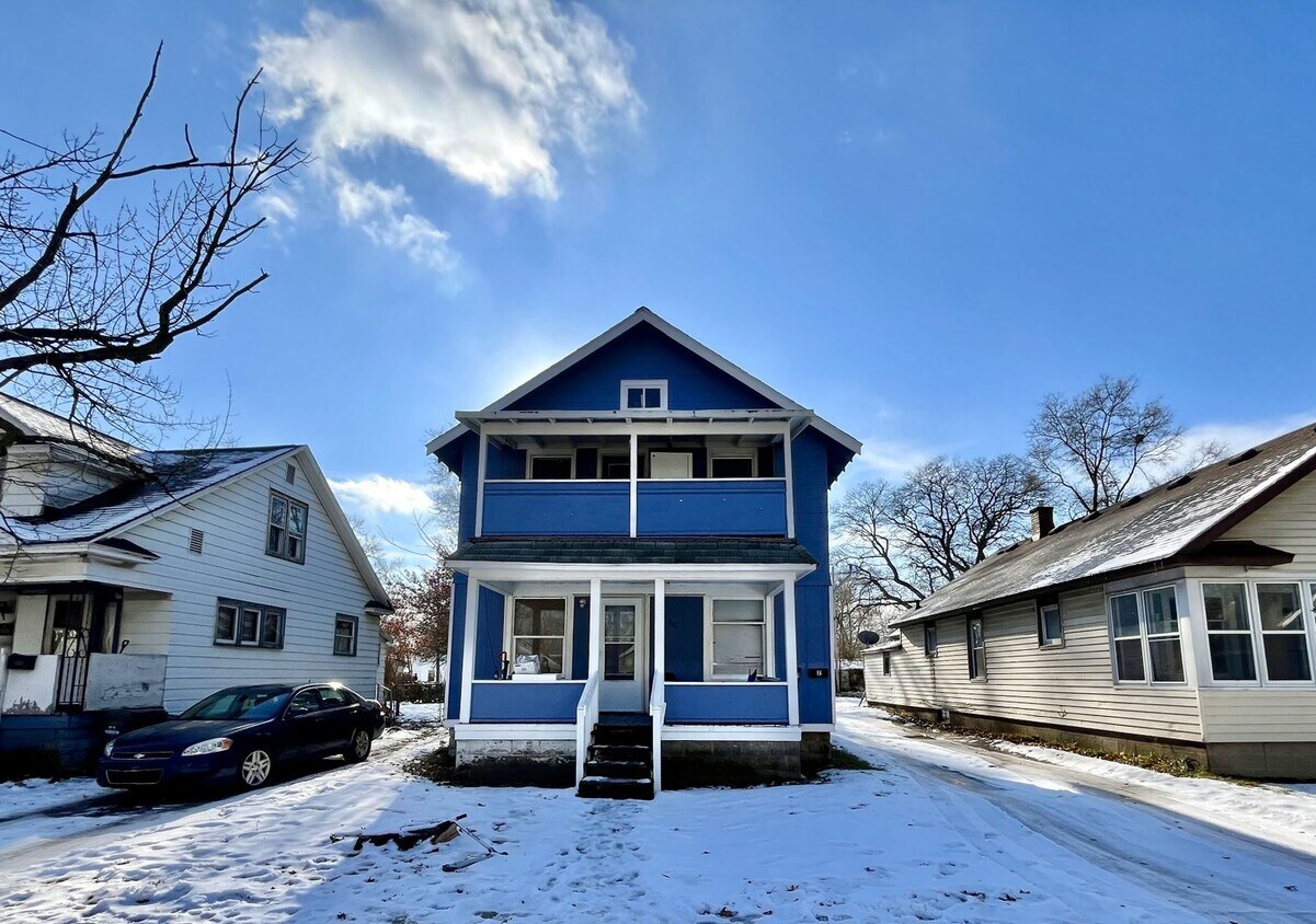 901 Emerson Ave Unit #2, Muskegon, MI 49442 - Room for Rent in Muskegon ...