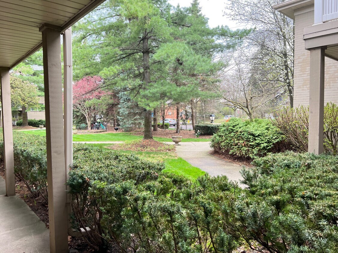 475 S Adams Rd Unit 4, Birmingham, MI 48009 - Condo for Rent in ...