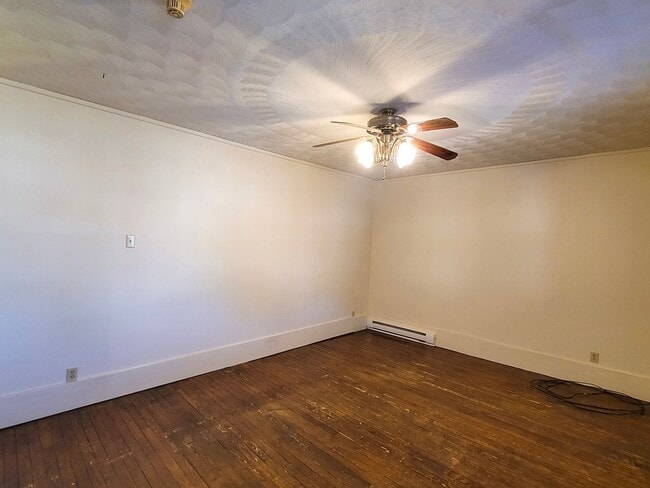 101-103 Main St Unit 103 Apt 1, Mill Hall, PA 17751 - Room for Rent in ...