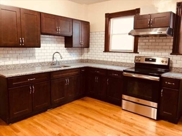 19 Santuit St Unit 1, Boston, MA 02124 - 19 Santuit St Boston, MA 02124 ...