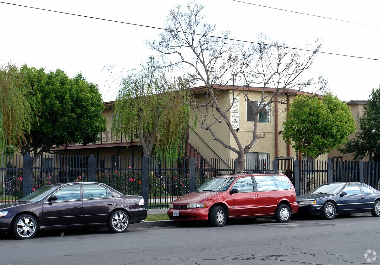 2015 Myrtle St, Santa Ana, CA 92703 - 2015 Myrtle St Santa Ana, CA ...