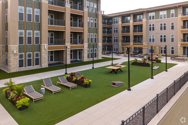 Prado - 1957 W Creekside Crossing Cir Oak Creek, WI | Apartments.com