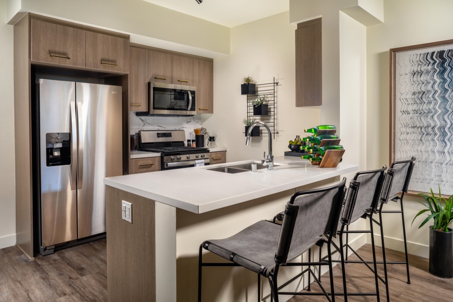 Catherine Santa Monica - 1625 Lincoln Blvd Santa Monica, CA 90404 ...