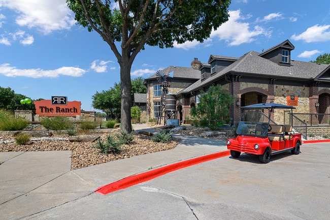 Ranch At Ridgeview - 2901 Ridgeview Dr Plano, TX | Apartments.com