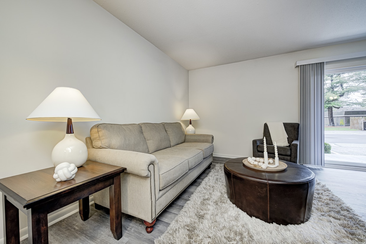 Fallwood - 5200 E Fall Creek Parkway North Dr Indianapolis, IN 46220 ...
