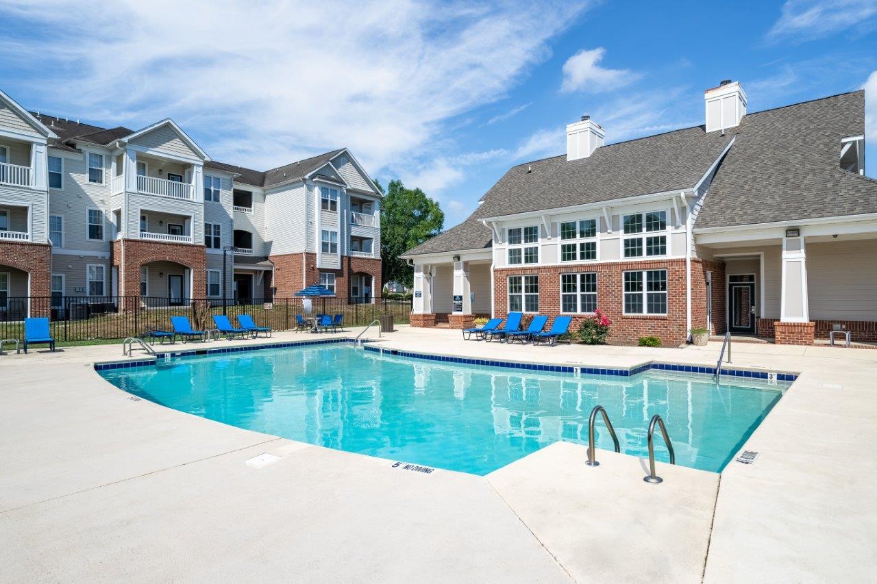 Falls Creek Apartments and Townhomes - 8800 Cattail Creek Pl Raleigh ...
