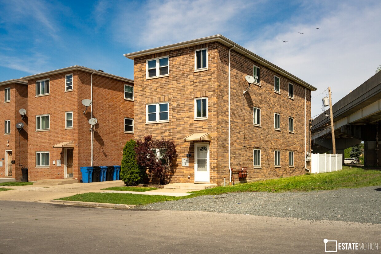 5313 S Kenneth Ave, Chicago, IL 60632 - House Rental in Chicago, IL ...