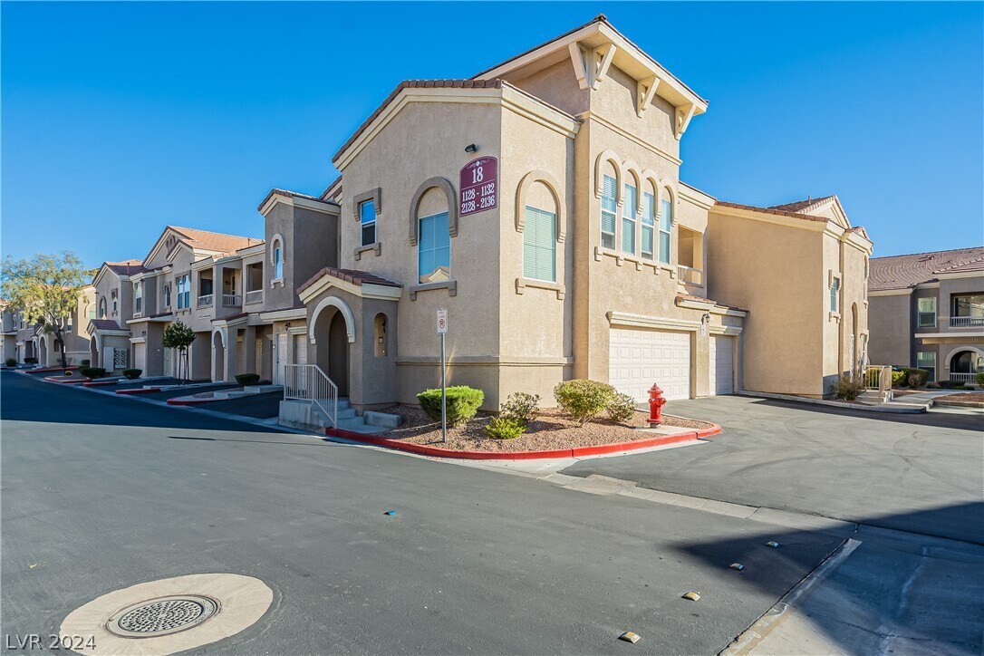 10550 W Alexander Rd Unit 1130, Las Vegas, NV 89129 - Condo for Rent in ...